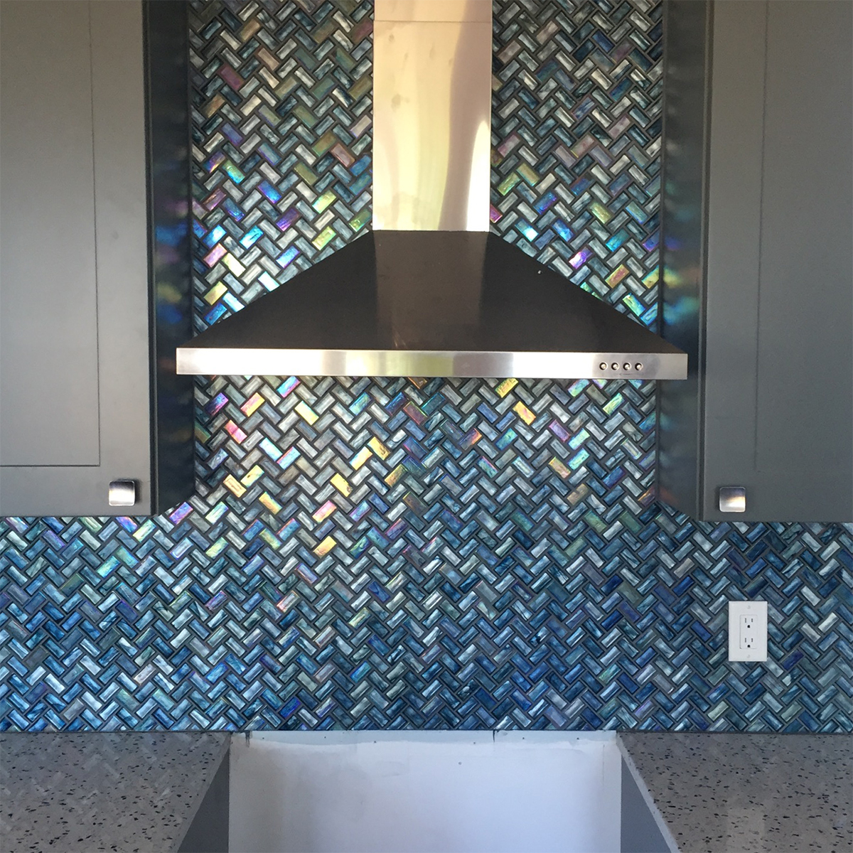 Glass Tile - Advanced Interiors