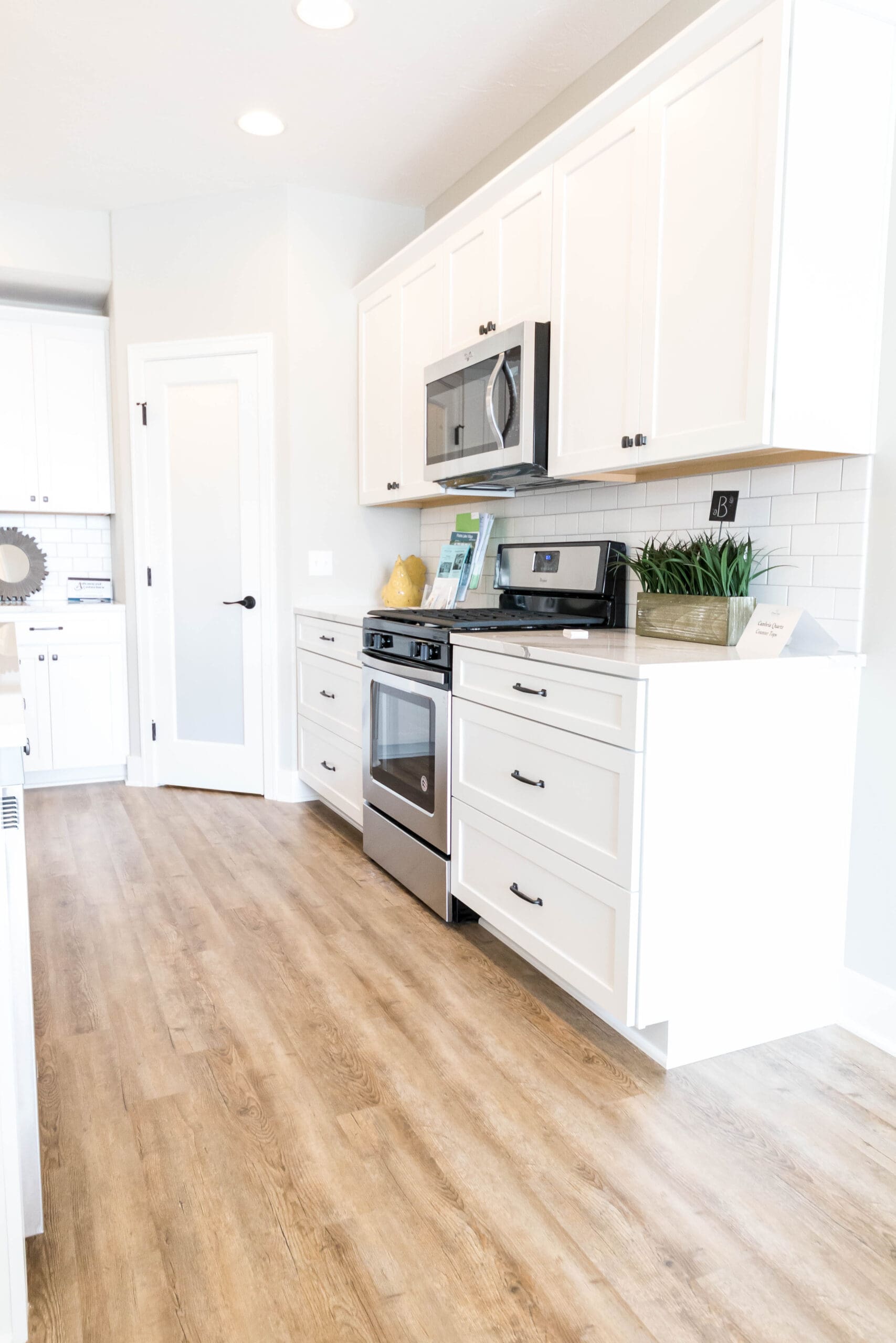 A Variety Of Flooring, Cabinet & Countertop Options - Advanced Interiors