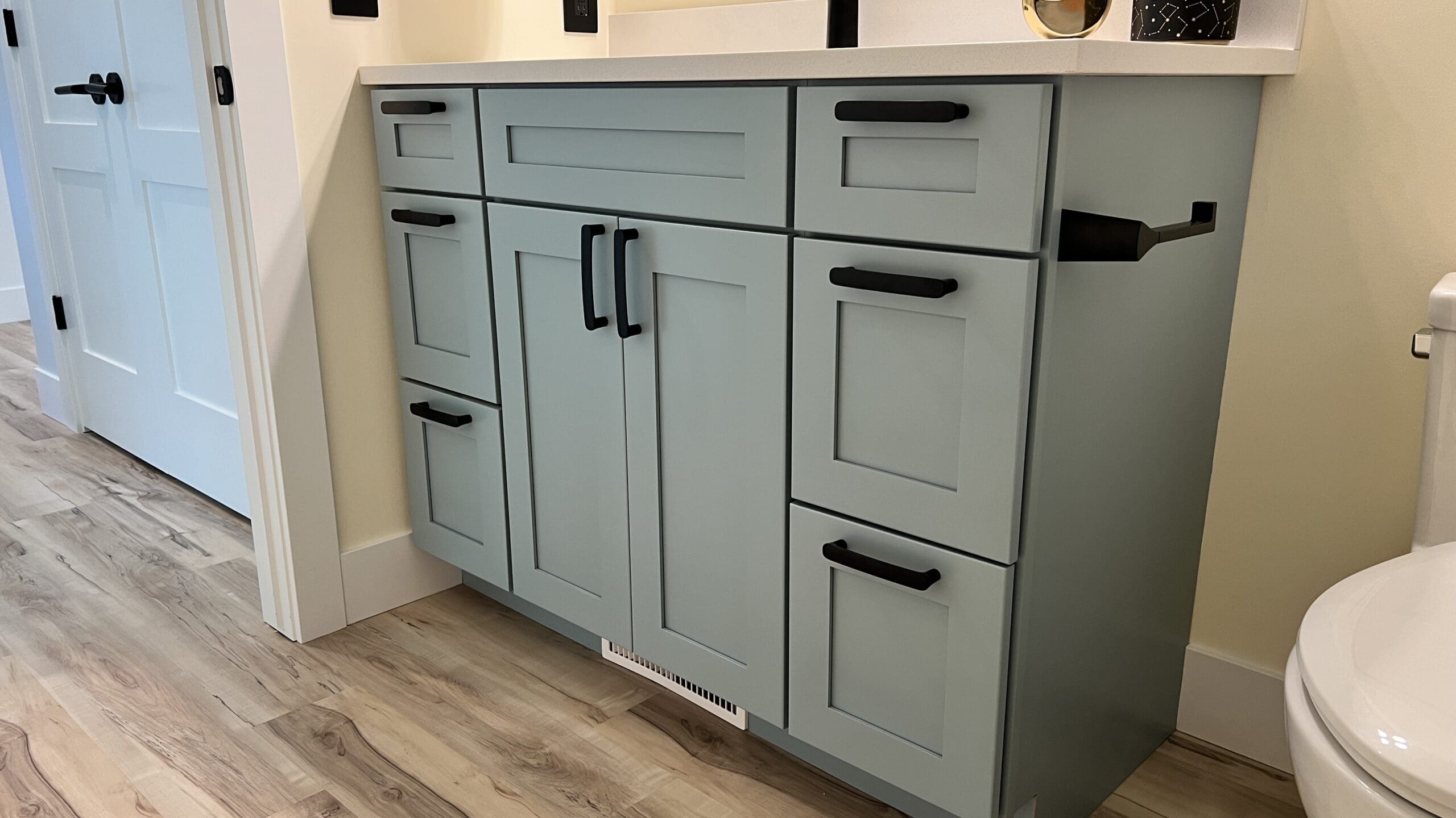 Cabinet Design - Advanced Interiors